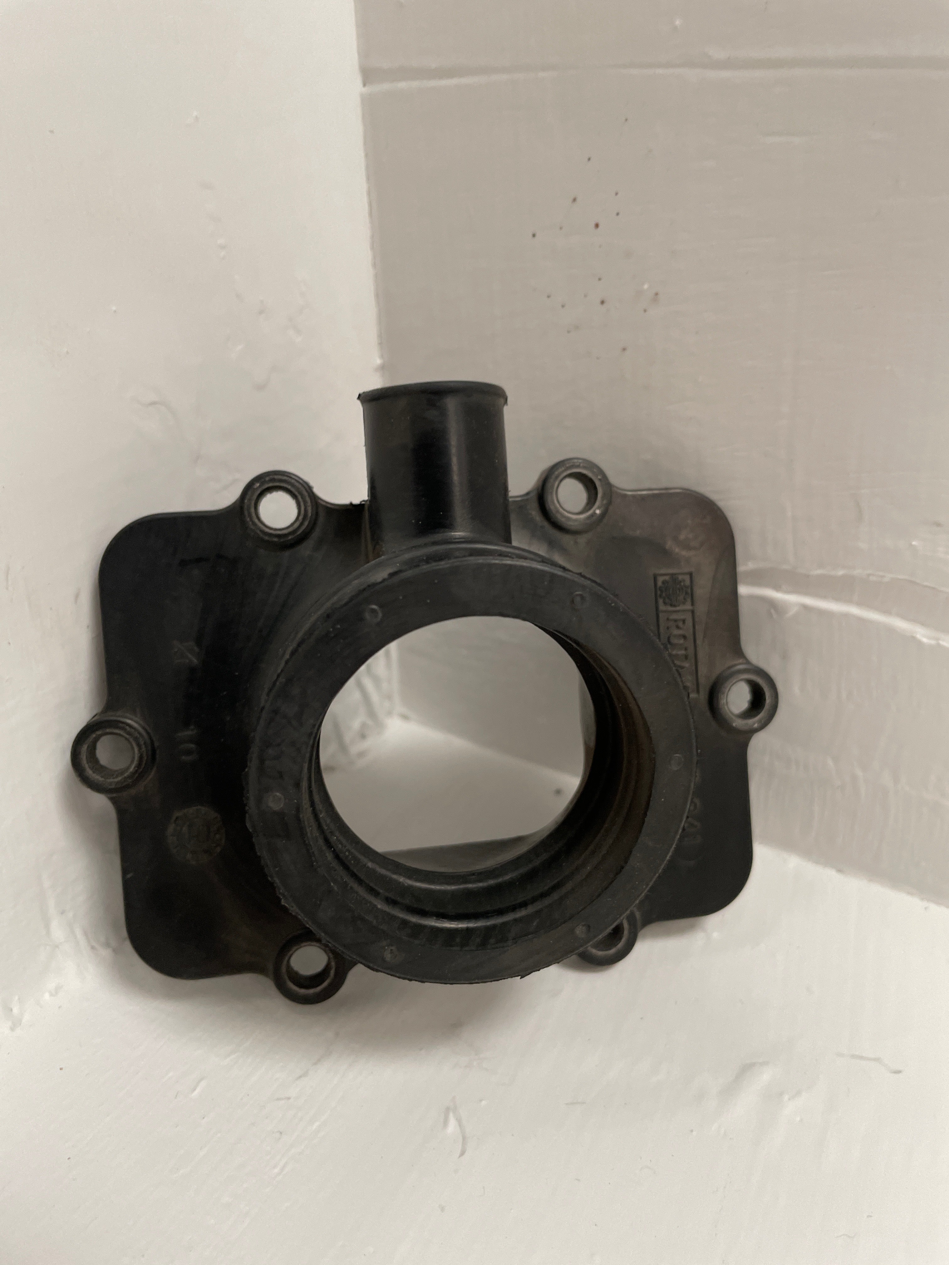 Ski-Doo INTAKE SOCKET (ref : 420867841) – WRFB Destock